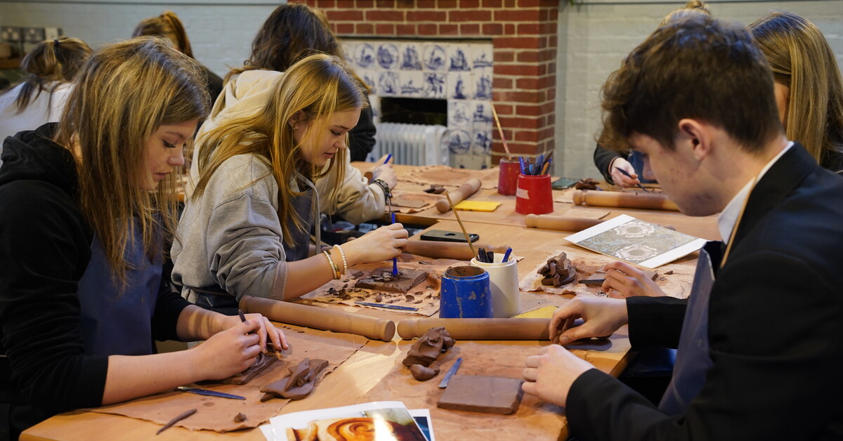 Glebelands School visit Watts Gallery | Watts Gallery and Artists' Village