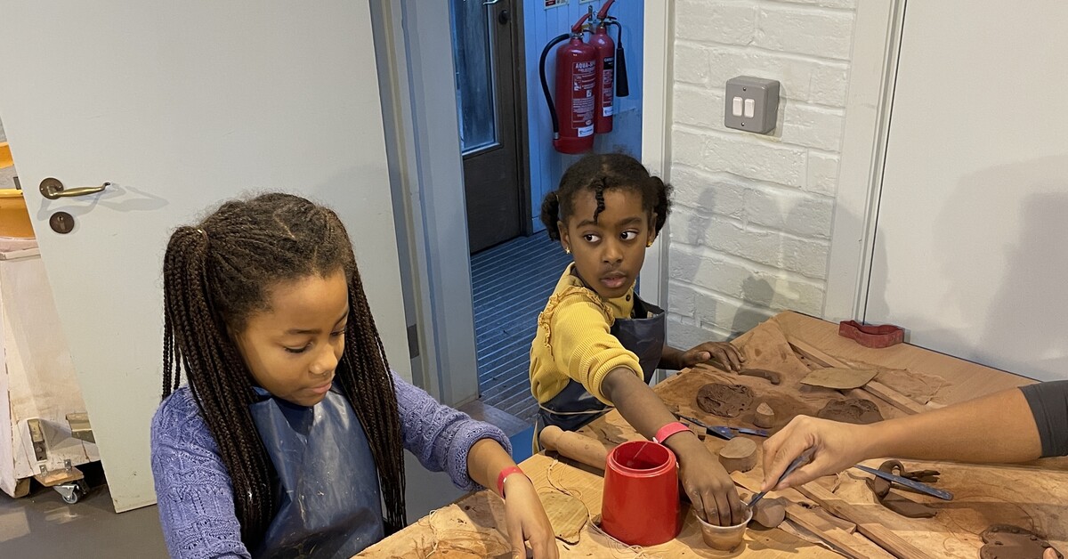 Pottery: clay club | Watts Gallery