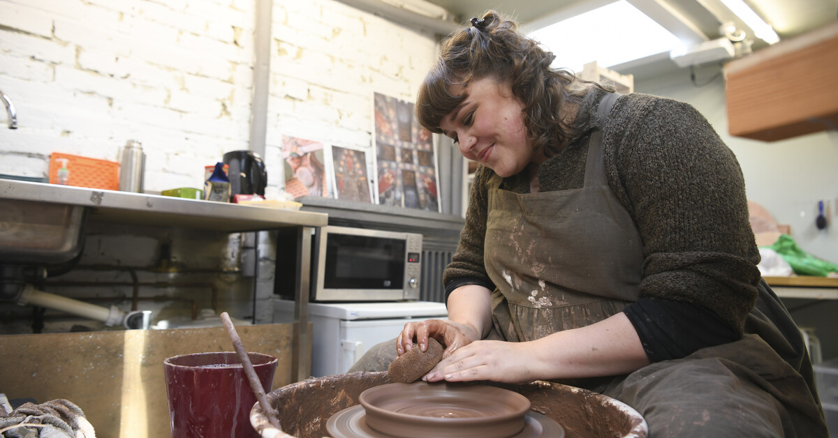 Midweek Makes: ceramic pendants | Watts Gallery