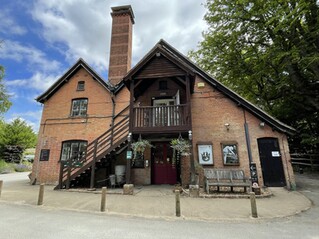 Access guide: planning your visit | Watts Gallery